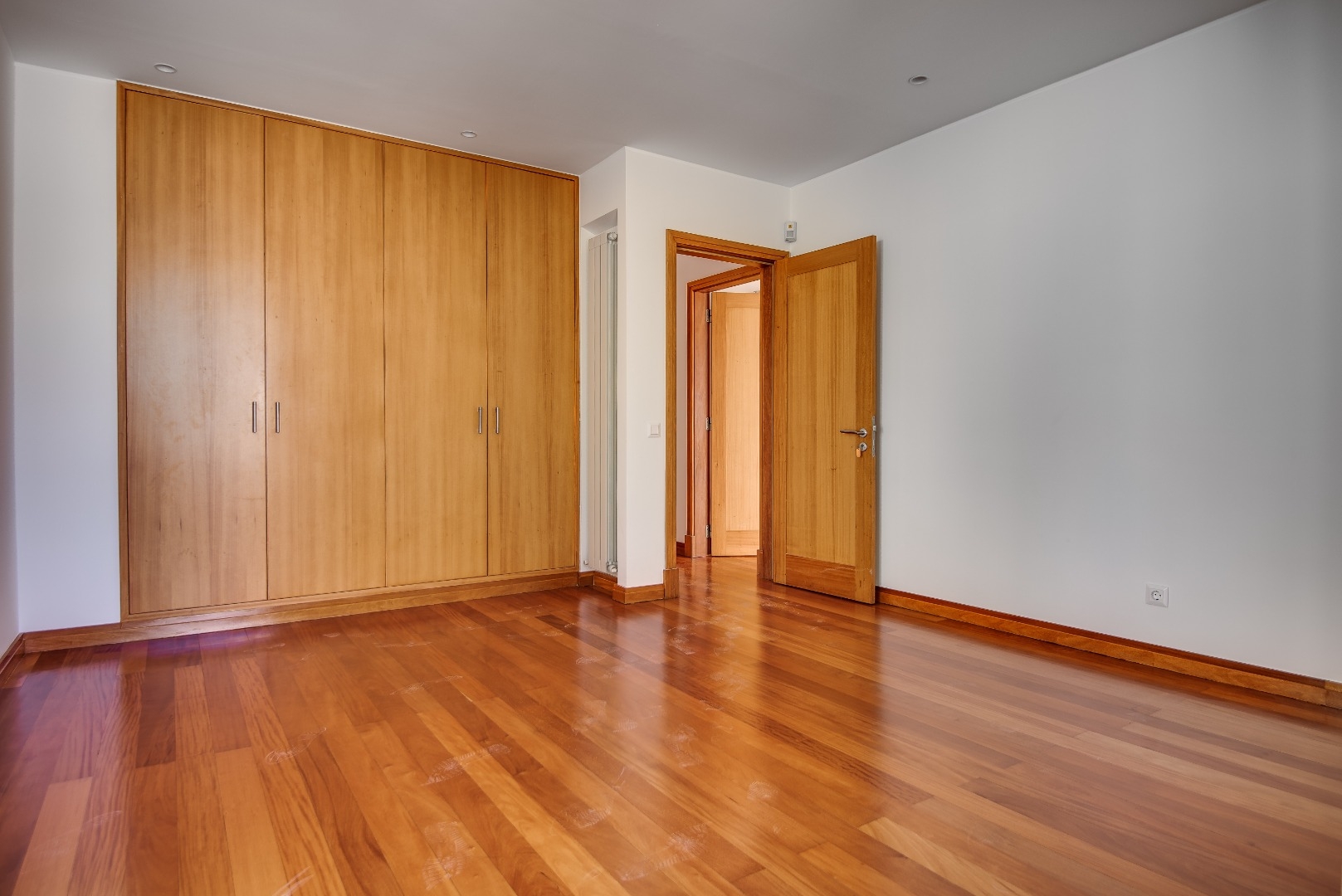 Moradia T4 de luxo à venda em Jardins da Parede, Cascais, Lisboa